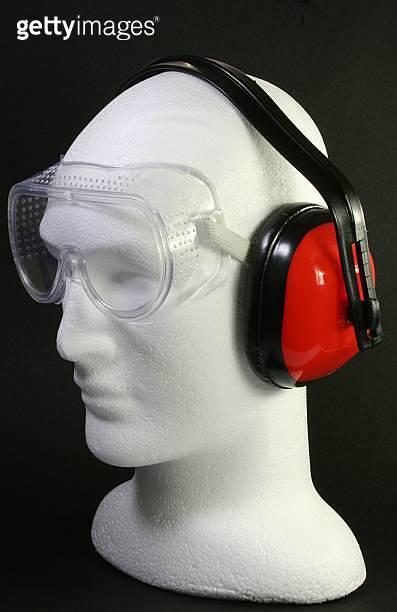 safety equipment ear muffs and glasses goggles 이미지 (173567790) - 게티이미지뱅크