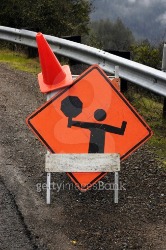 Road crew warning sign 이미지 (134008301) - 게티이미지뱅크