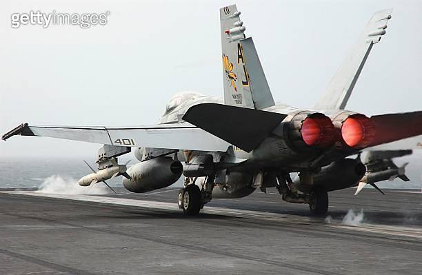 "Atlantic Ocean (March 10, 2006) - An F/A-18C Hornet assigned to the ...