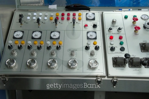 Drilling Console 이미지 (179074635) - 게티이미지뱅크