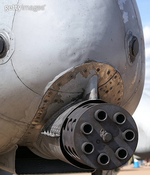 Close up of Gatling gun on USAF A10 aircraft 이미지 (92394412) - 게티이미지뱅크