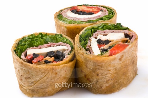 Roast beef, red peppers and mozzarella wrap 이미지 (114242751) - 게티이미지뱅크