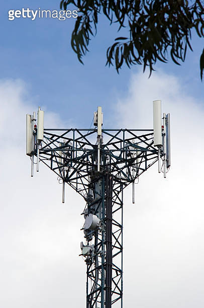 Telecommunications. Cell phone relay mast. 이미지 (172974344) - 게티이미지뱅크
