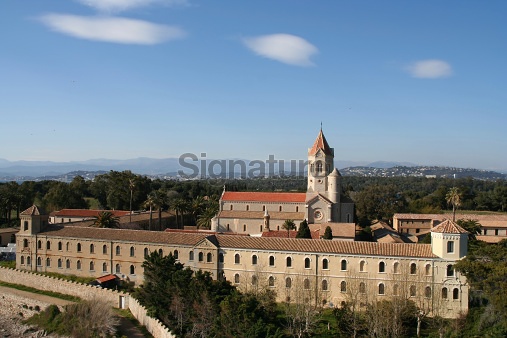 French Monastery 이미지 (172775720) - 게티이미지뱅크