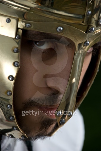 Honored knight looking at camera 이미지 (152500684) - 게티이미지뱅크