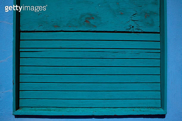 Teal Window Frame Blue Wall 이미지 (156212794) - 게티이미지뱅크