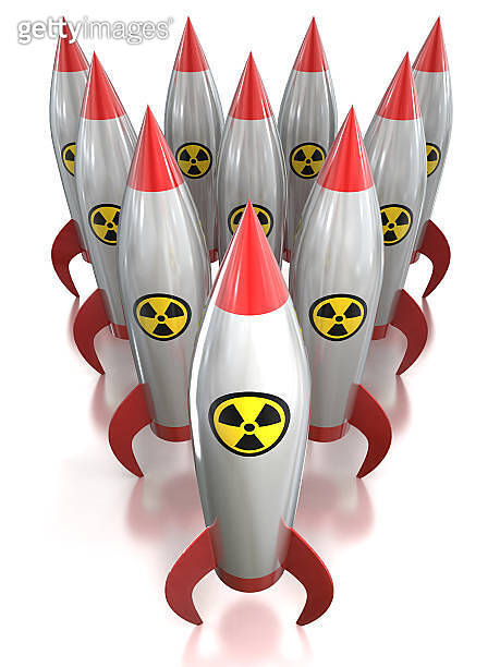 Nuclear warhead formation (Clipping path included) (173823615) 일러스트, 무료 ...