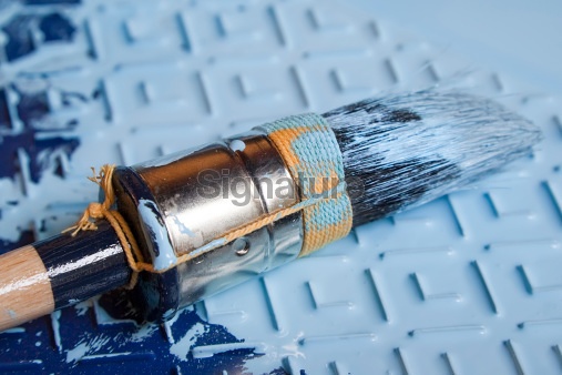 Wet Paintbrush covered in blue paint (XL) 이미지 (186804167) - 게티이미지뱅크