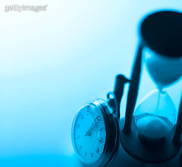 Symbols of Time 이미지 (173943638) - 게티이미지뱅크