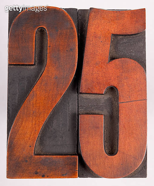 Letterpress wood number 25 이미지 (182897014) - 게티이미지뱅크