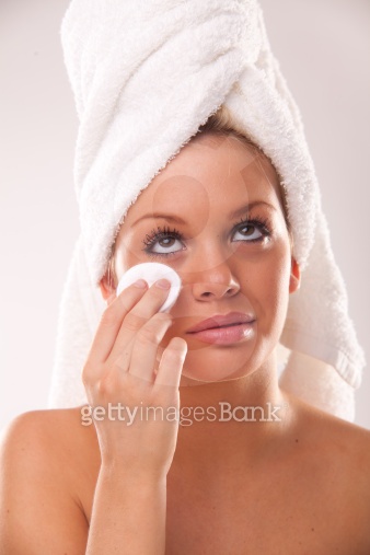 Portrait of Fresh and Beautiful sexy woman in white towel (126863021 ...