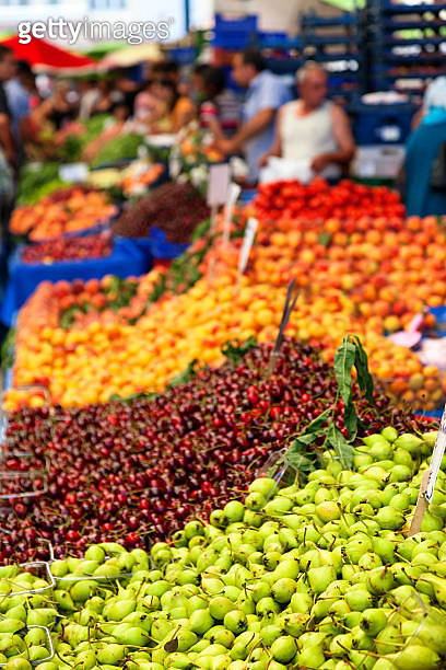 Colorful fruits in a local market, Izmir, Turkey 이미지 (174941497) - 게티이미지뱅크