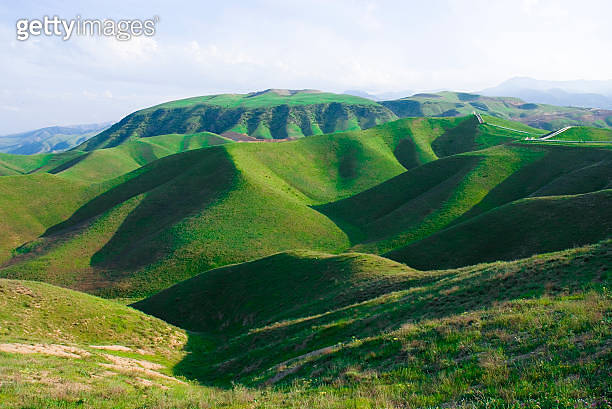 Spring mountains in Turkmenistan Ashgabad (147933471) - 게티이미지뱅크