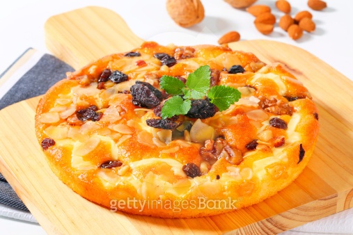 Nut Sponge Cake 이미지 178578481 게티이미지뱅크