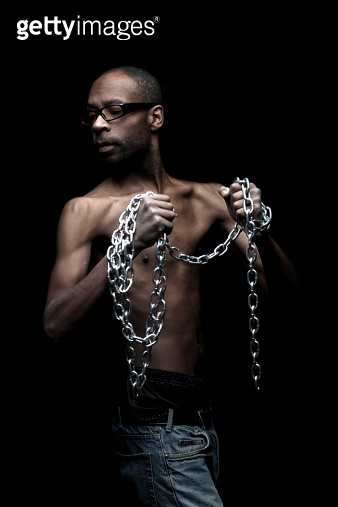Portrait of a Black Man in Chains 이미지 (185260672) - 게티이미지뱅크