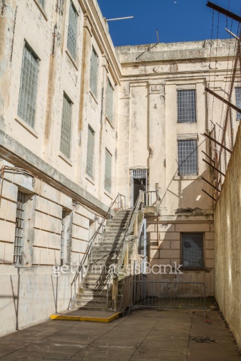 Buildings of Alcatraz Prison - cell house 이미지 (453655647) - 게티이미지뱅크