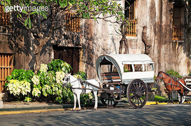 Horse Drawn Calesa, Manila - Philippines. 이미지 (186347328) - 게티이미지뱅크