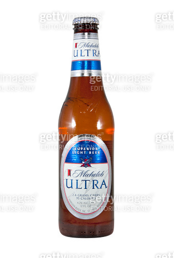 Michelob Ultra Beer Bottle (458466093) - 게티이미지뱅크