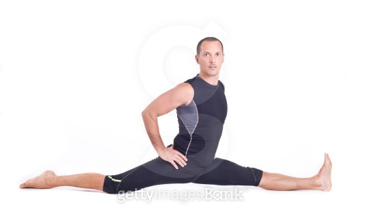 Practicing Yoga exercises: Monkey Pose - Hanumanasana 이미지 (175580667 ...