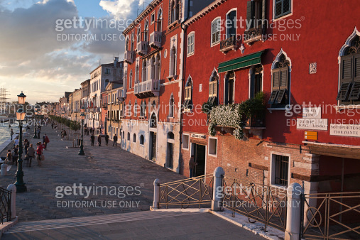 Zattere along Canale della Giudecca, Venice, Italy 이미지 (458298173) - 게티 ...