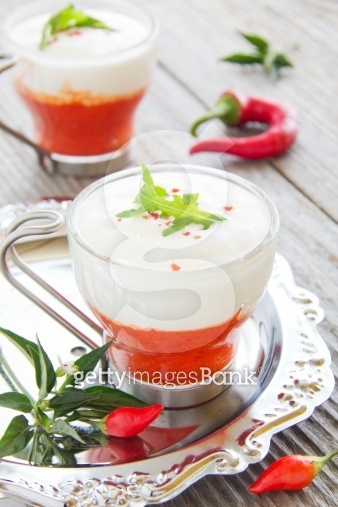 Mousse of red pepper and cream, selective focus. (178302788) - 게티이미지뱅크