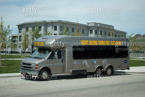 Tour bus on side of Utah State Capitol Building (458314007) - 게티이미지뱅크