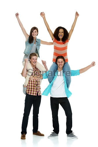 Four people cheering 이미지 (528358045) - 게티이미지뱅크