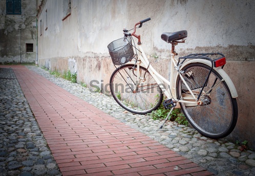 Vintage Bicycle And Cycle Line 이미지 (511665725) - 게티이미지뱅크