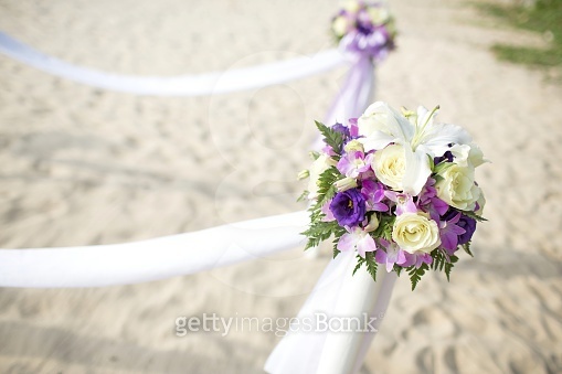 Floral arrangement at wedding ceremony 이미지 (497022701) - 게티이미지뱅크