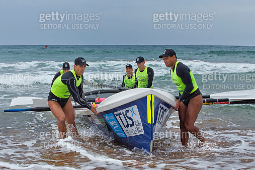 Ocean Thunder surf rowing competition, Sydney 이미지 (523445937) - 게티이미지뱅크