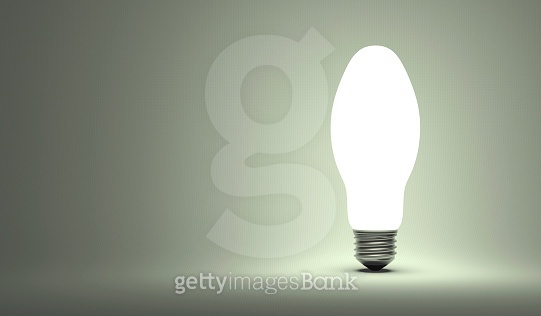Shining ellipsoidal light bulb on gray 이미지 (528130873) - 게티이미지뱅크