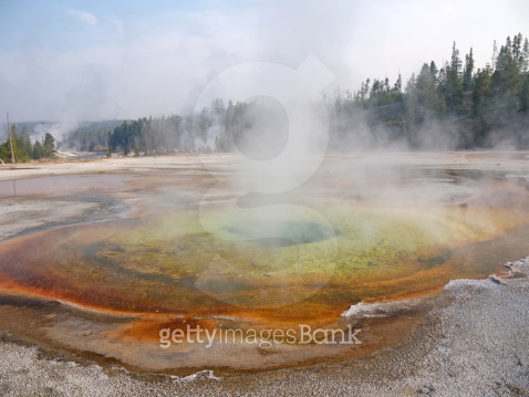 Chromatic Spring in Yellowstone 이미지 (510240521) - 게티이미지뱅크