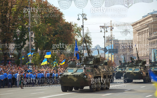 Modern Ukrainian armored troop-carriers Bucephalus in Kyiv 이미지 ...