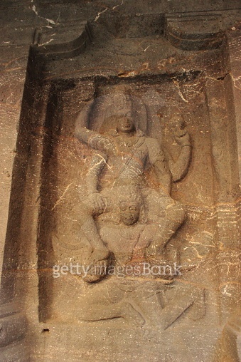 Hanuman carrying Ram sculpture in Ellora caves (466332692) - 게티이미지뱅크