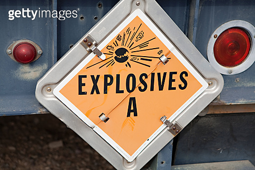 Explosive warning sign 이미지 (498244047) - 게티이미지뱅크