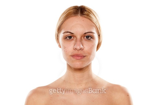 serious woman without makeup 이미지 (477914974) - 게티이미지뱅크
