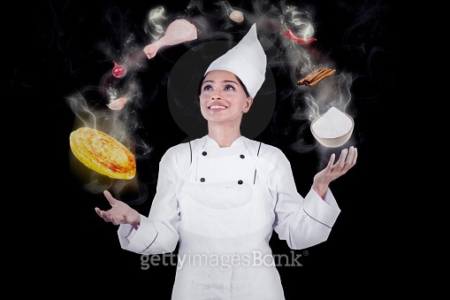 Chef cooking with magic while wearing uniform 이미지 (501536218) - 게티이미지뱅크