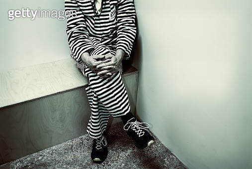 Retro styled image of a prisoner inside a prison 이미지 (498650033) - 게티이미지뱅크