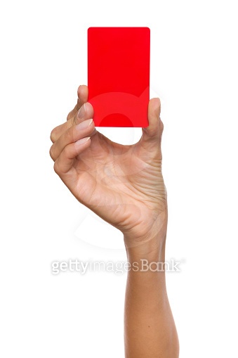 Hand Holding Red Plastic Card 이미지 (491632510) - 게티이미지뱅크