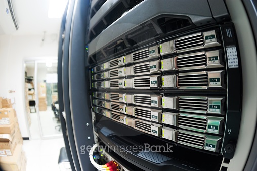 Network servers 이미지 (495600656) - 게티이미지뱅크
