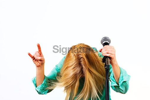 head banging 이미지 (536076551) - 게티이미지뱅크