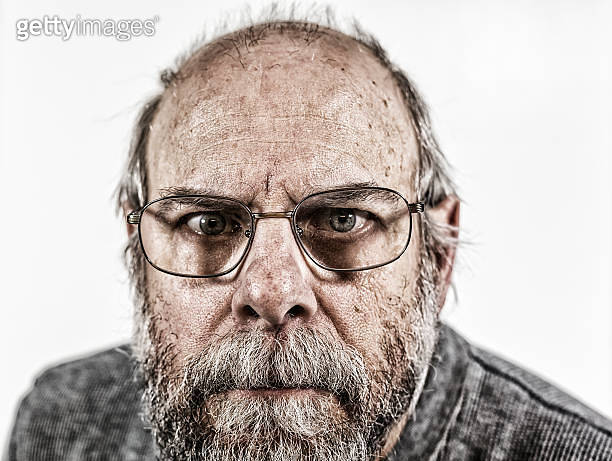 Creepy Man Staring Close-up 이미지 (534079043) - 게티이미지뱅크