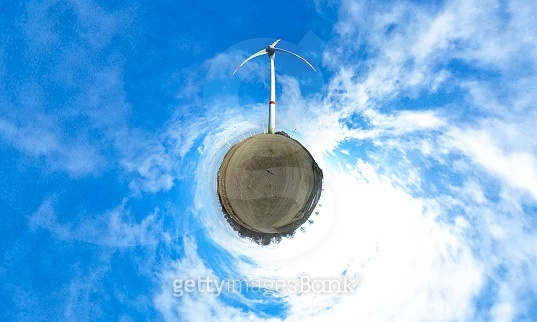 Little planet spherical view of wind turbine on farm field 이미지 ...