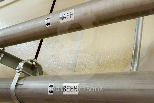 Mash and beer pipes in bourbon distillery 이미지 (624979514) - 게티이미지뱅크