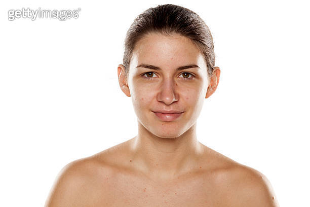 woman without makeup 이미지 (514418278) - 게티이미지뱅크