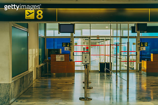 Airport Gate 이미지 (584242678) - 게티이미지뱅크