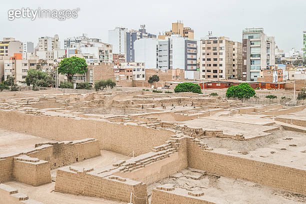 Inca Ruins - Huaca Pucllana in Lima, Peru (531009204) - 게티이미지뱅크
