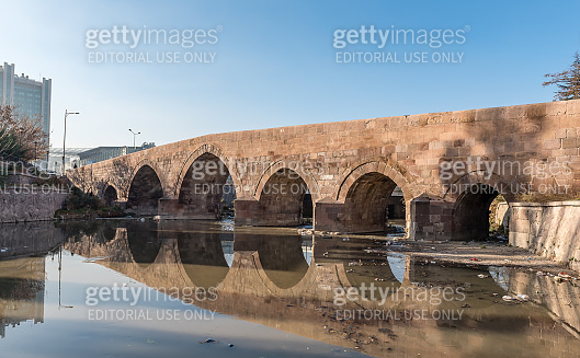 Akkopru Stone Bridge - Ankara (625484062) - 게티이미지뱅크