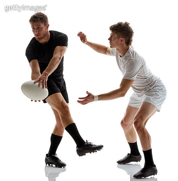 Two rugby players tackling 이미지 (501480394) - 게티이미지뱅크