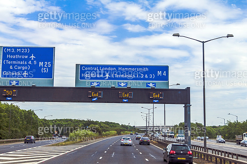 Intensive left-hand traffic on British roads between Windsor and London ...
